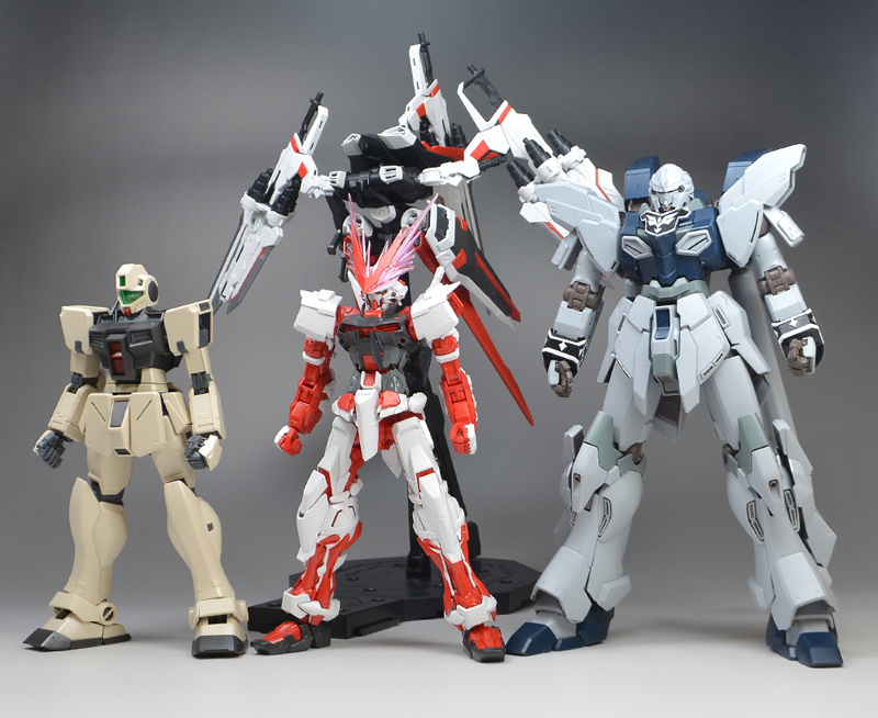 [ Review ] - MG 1/100 - Gunndam Astray Red Dragon