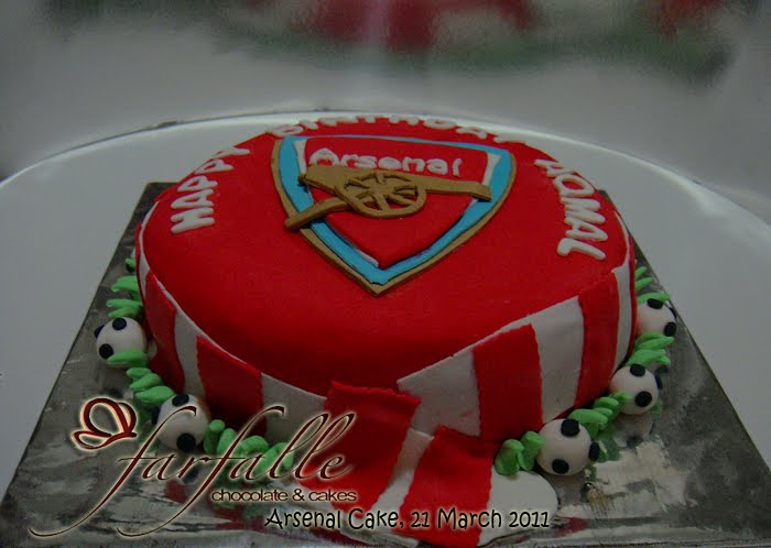 Farfalle Chocolate & Cakes: Arsenal Cake