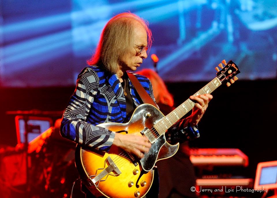 Descubre LA CAJA DE PANDORA: STEVE HOWE: “TODAS MIS AVENTURAS MUSICALES ...