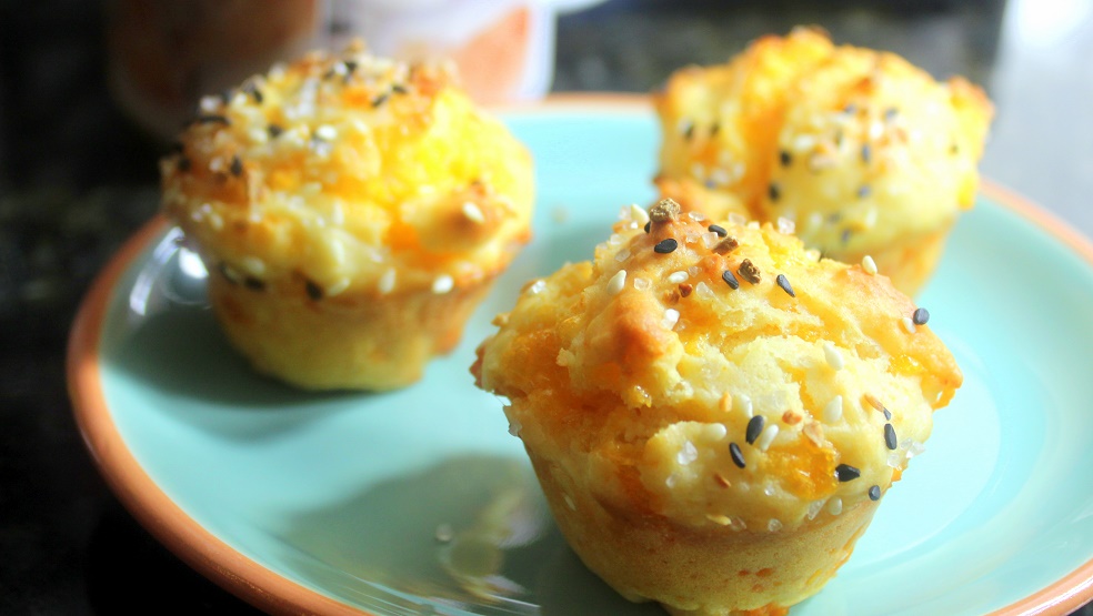 52 Ways to Cook: Loaded Cheddar Cheese Mini Muffins with Garlic and Sesame