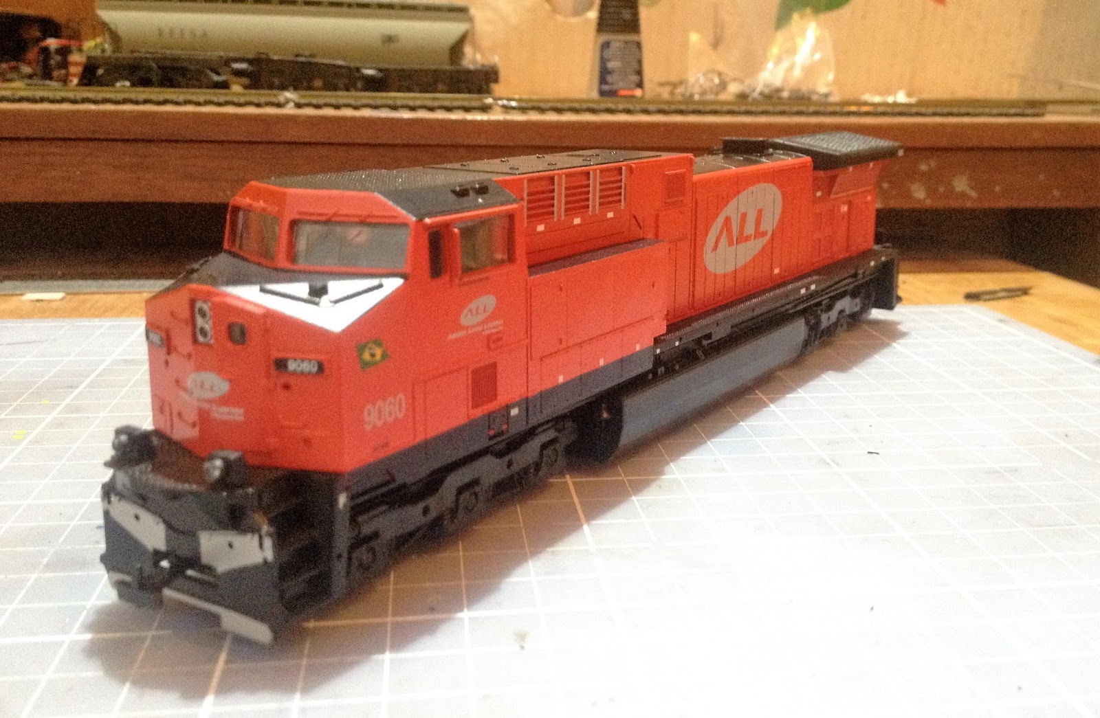 Ferreomodelismo Brasileiro: DETALHANDO A AC44i FRATESCH