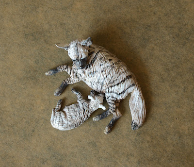 Harriet Knibbs Sculptures: 1:22 scale Topi pair and Striped Hyena with pup