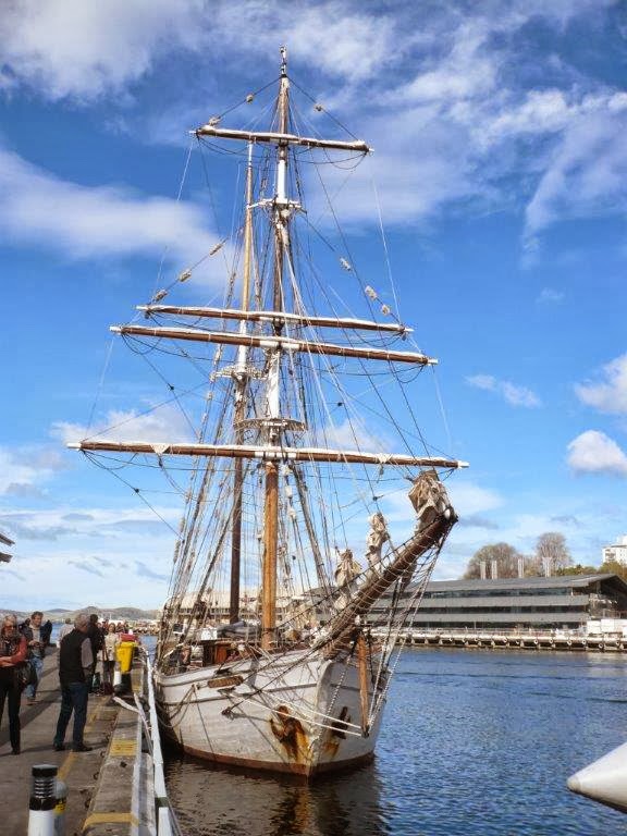 Margaret Muir : September 2013