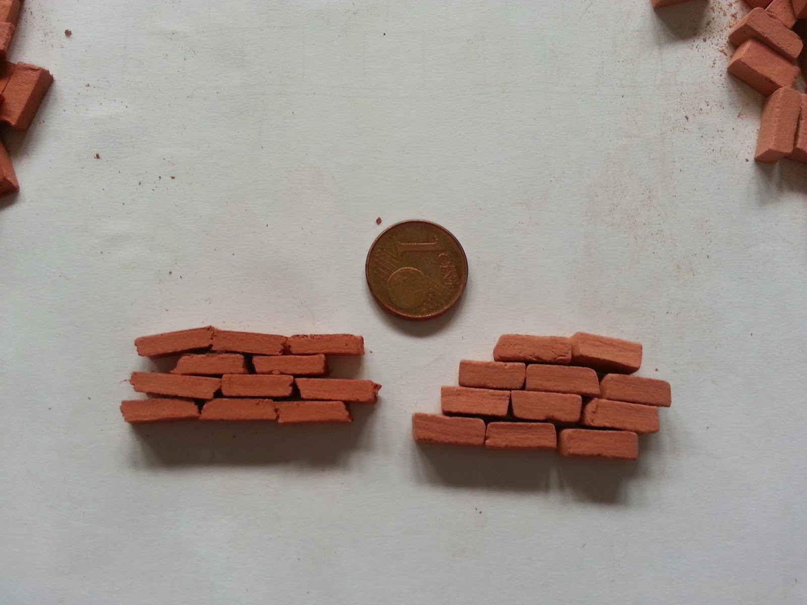 Bifamiliare in scala 1:25: 13 - Mattoncini realizzati con il DAS (2)