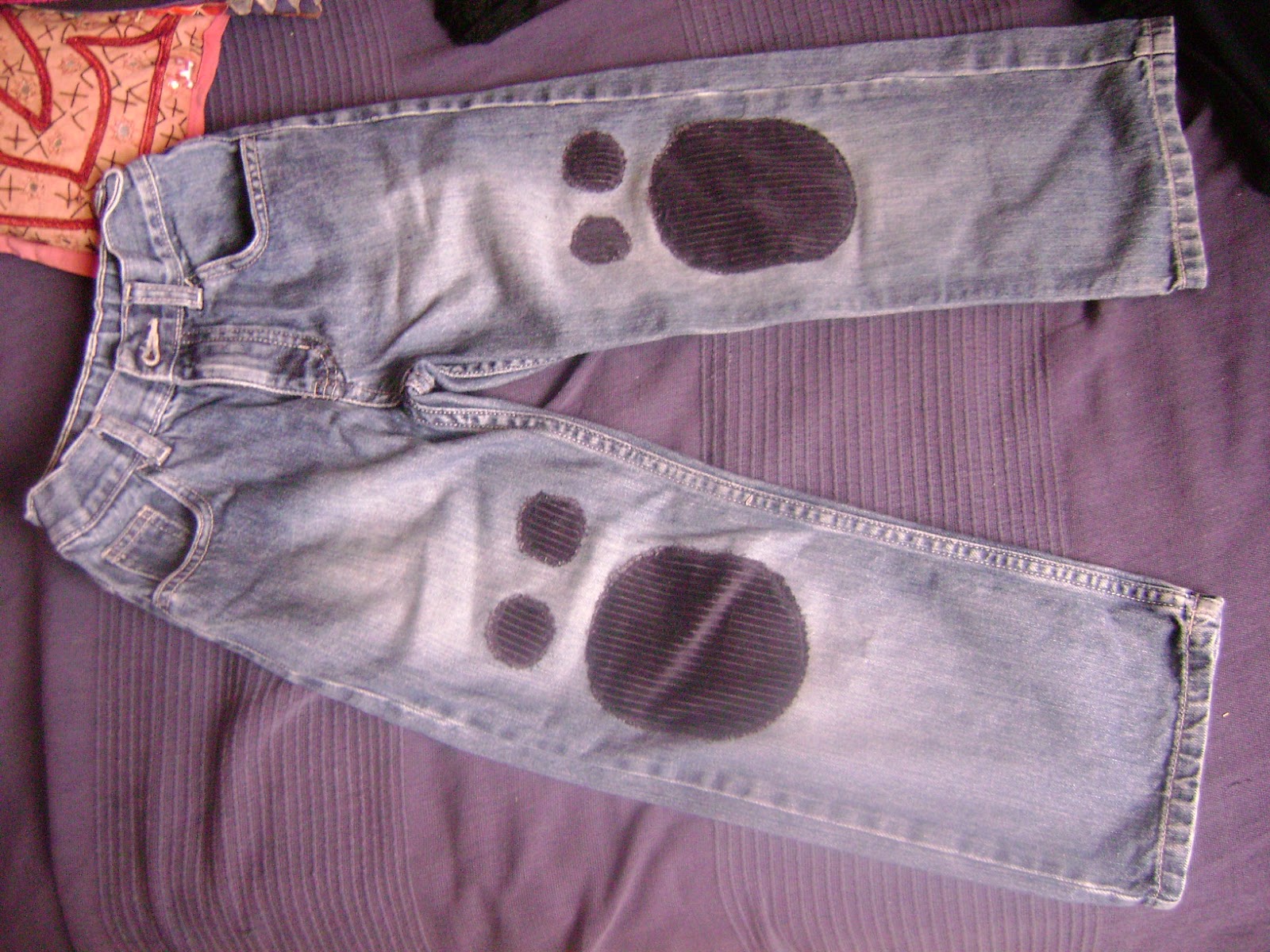 The Feverish Feltist: Knee Patches DIY 1: Cordrouy Monster Patches