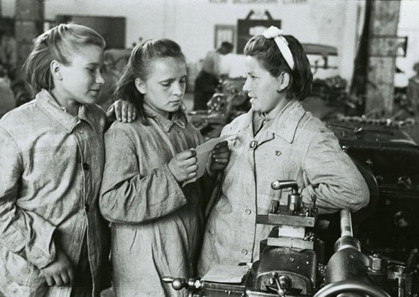 Rarely Seen Photos of World War II ~ Vintage Everyday