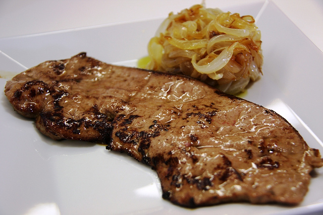 Como preparar un Higado de Ternera con Cebolla | Recetas de Cocina
