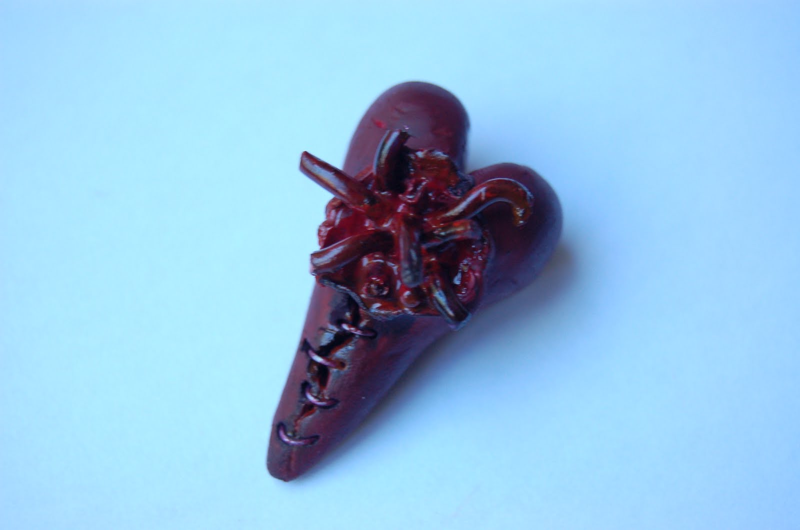 Hello, My Name is Fizz...: Polymer clay heart- blood, guts and gore