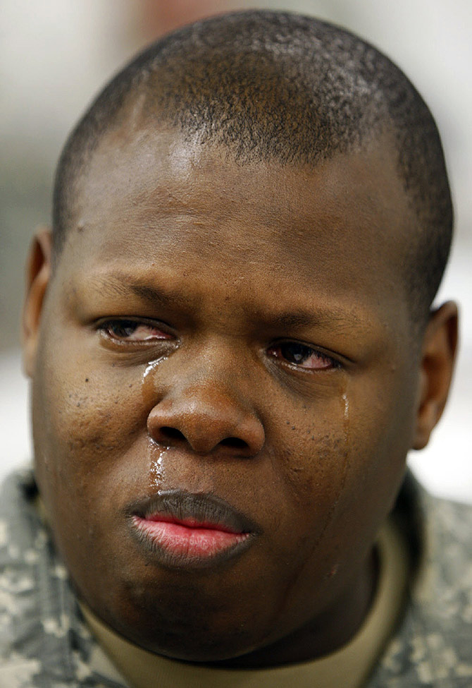 Refugio De Las Palabras Olvidadas: 43. LOS HOMBRES TAMBIEN LLORAN