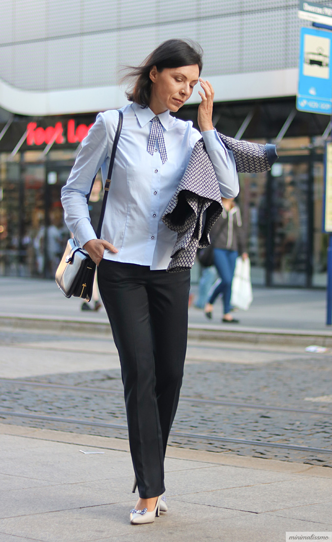 Formalny błękit - Minimalissmo. Blog modowy