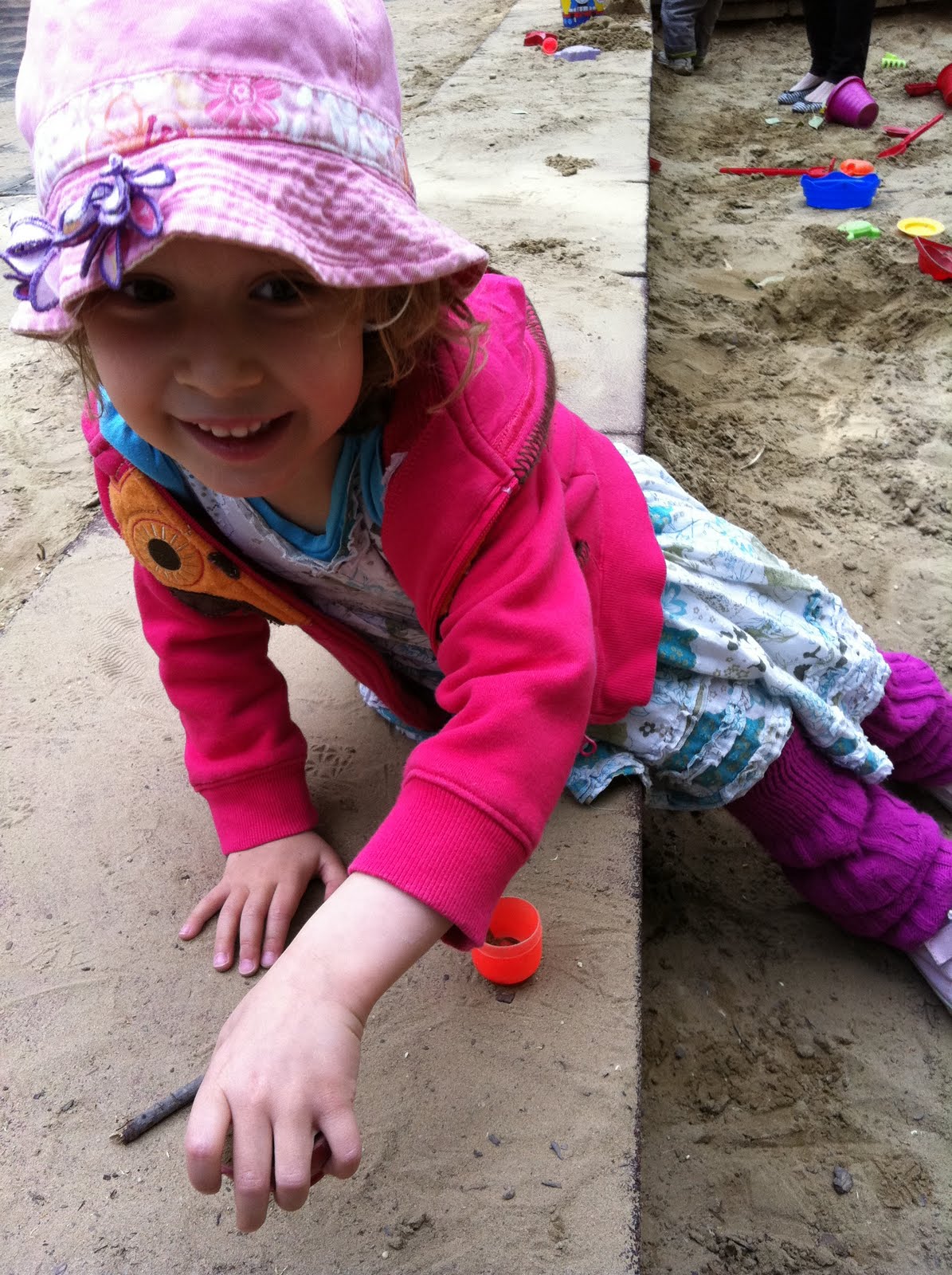 Mama Pea Pod: {Outdoor Play link up! Our Week Outdoors: May 6-12}
