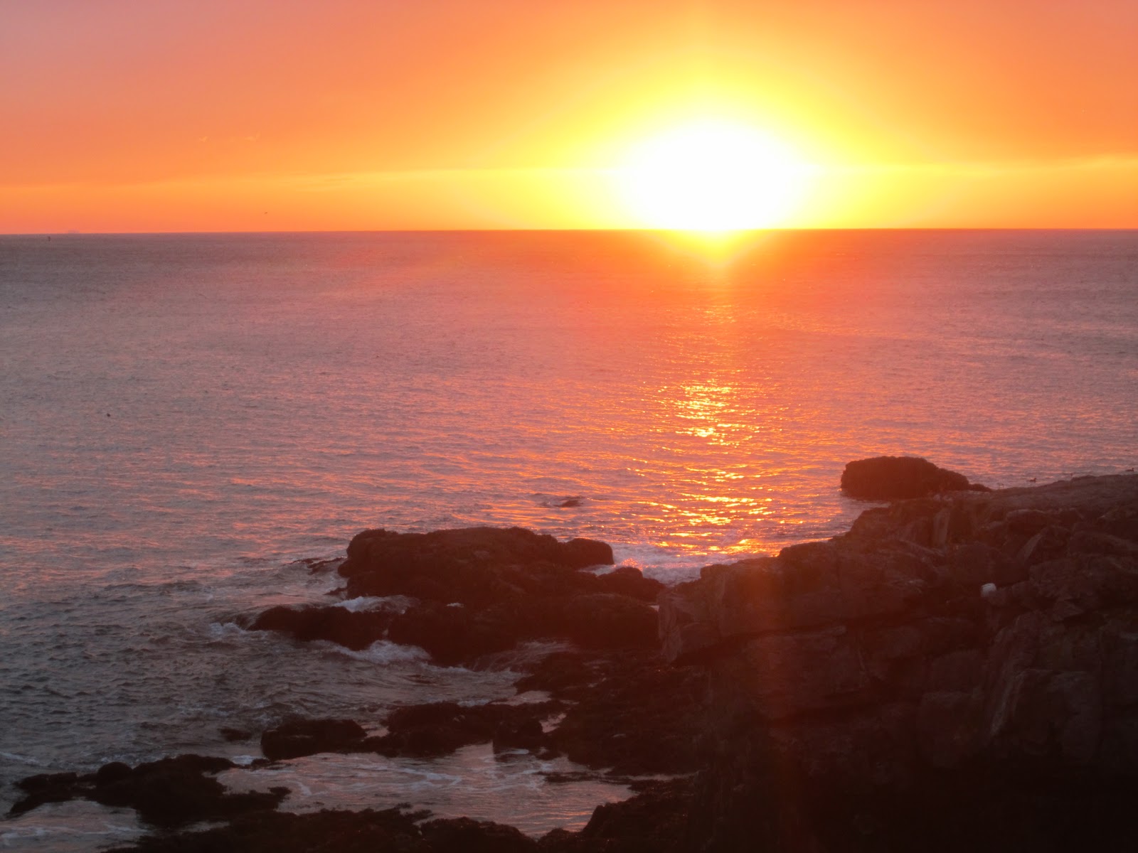 the sunrise blogger: sunup, sundown on an island in Maine