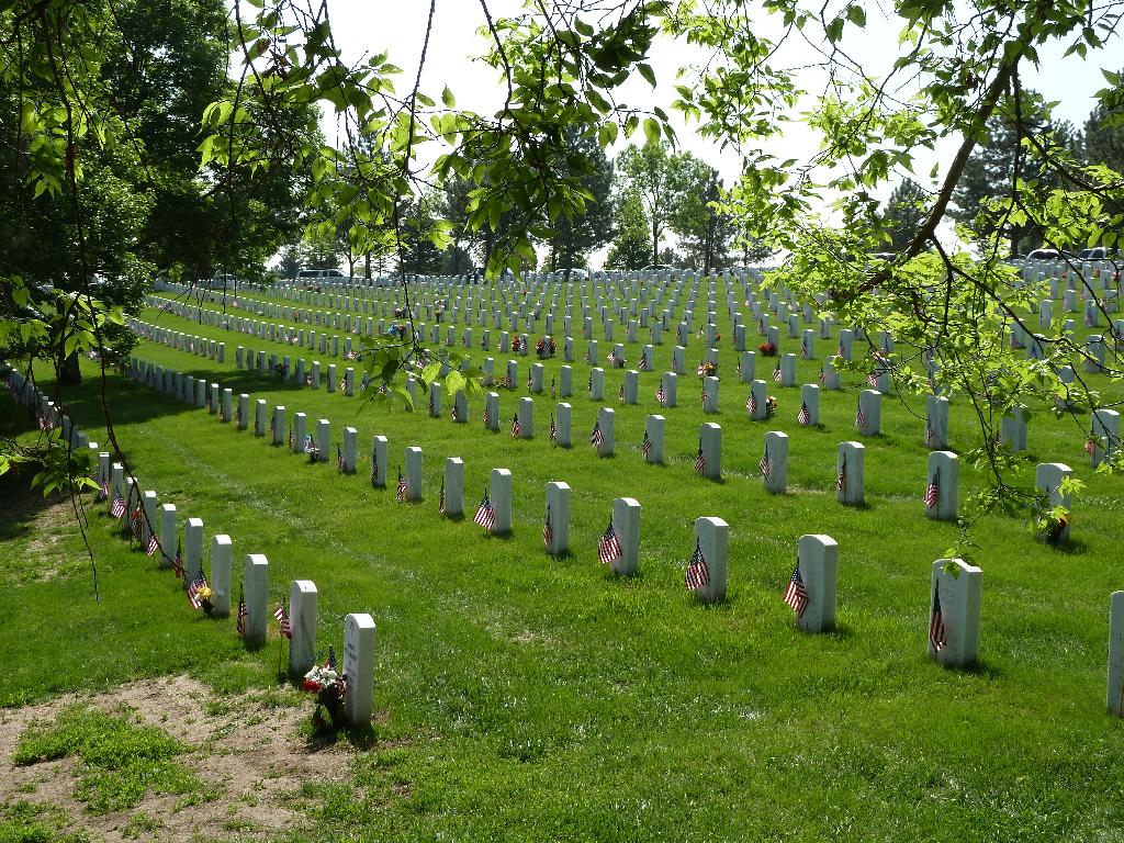 A Redleg's Rides : Memorial Day at Fort Logan National Cemetery