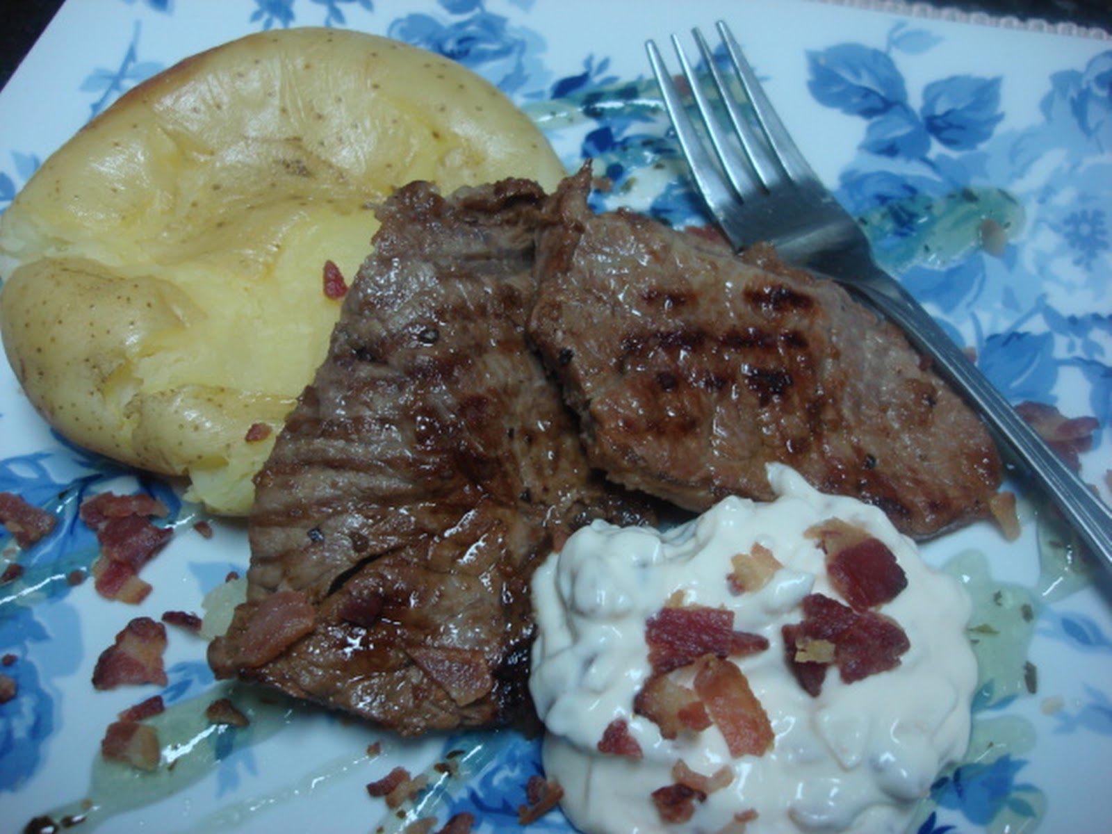 Panelinha da Fafah: Contra-Filé com Batatas Ao Murro