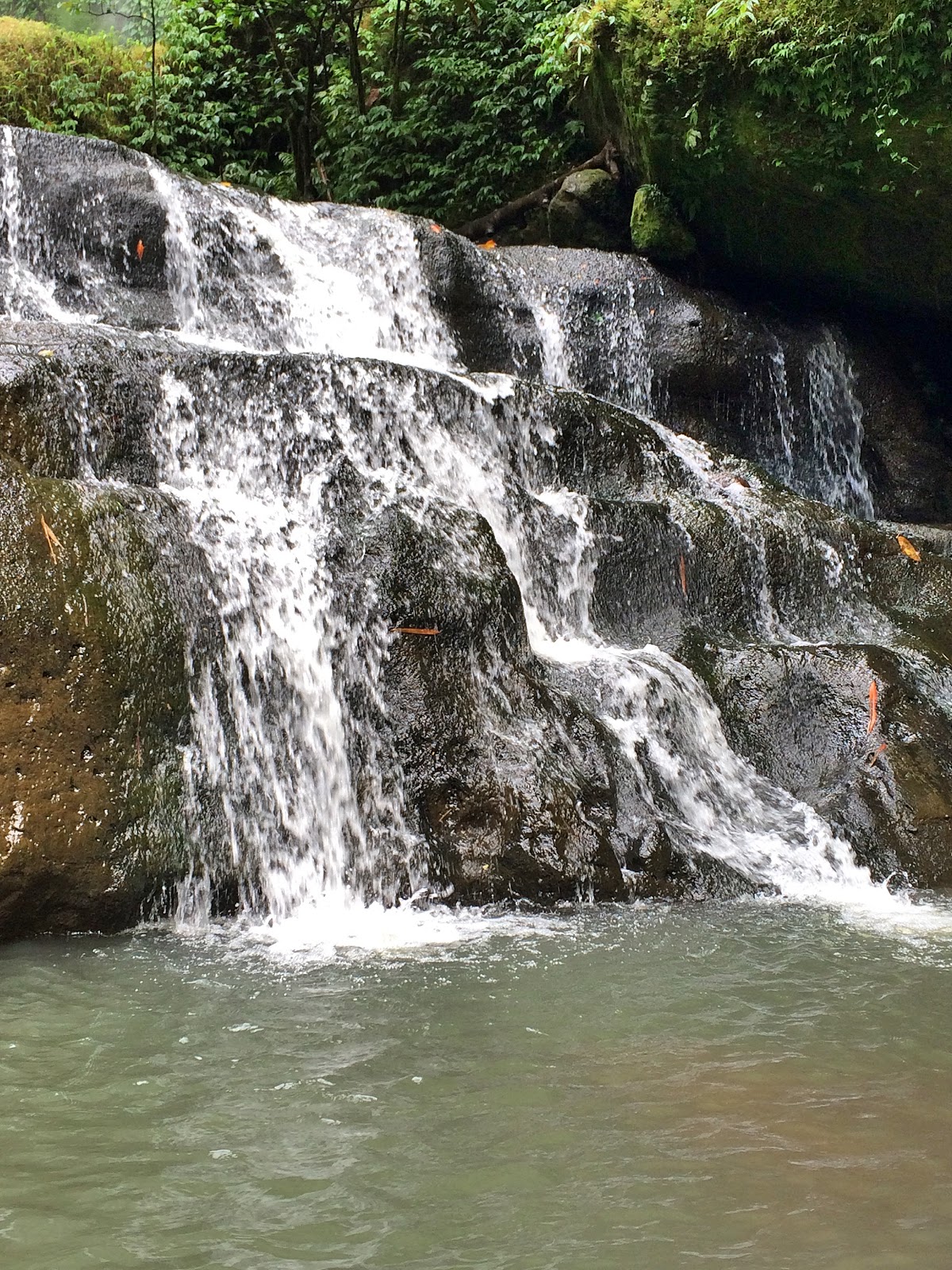 Travel The Philippine Islands: Hulugan Falls, Lousiana Laguna