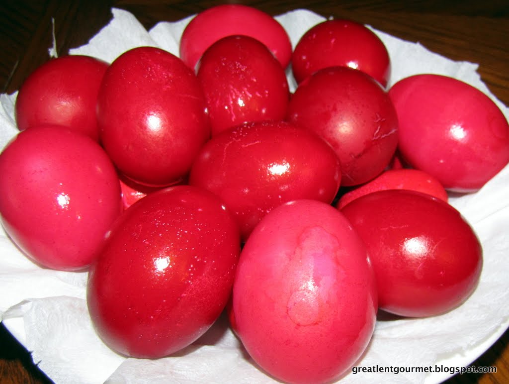 Great Lent Gourmet: Day 54: The Red Eggs, Τα Κόκκινα Αυγά