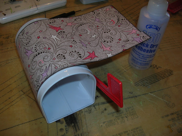 **The Craft Donkey**: Mini Girly Valentines Mailbox
