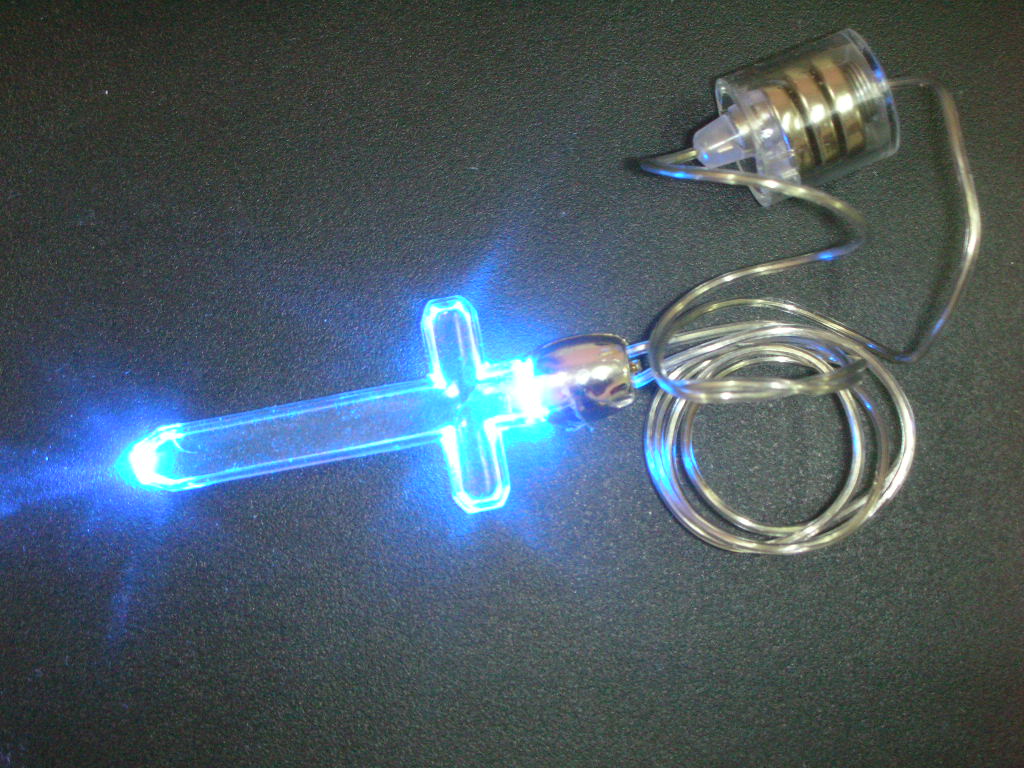 zakka cheap fashion store: LED Necklace - Cross