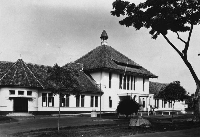 Makelar Tjerita: The Early Hospital in Semarang (Part II) : RSUP Dr.Kariadi