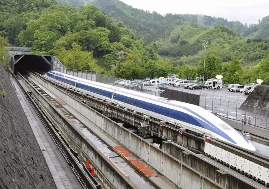 Japan's maglev train sets new world record with 603 km/h test run ...