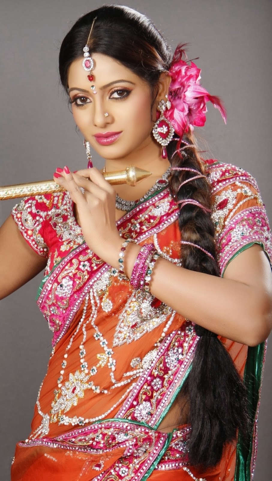 Udaya Bhanu Latest Photo Shoot Gallery Pink Dress and Saree - Sexy ...