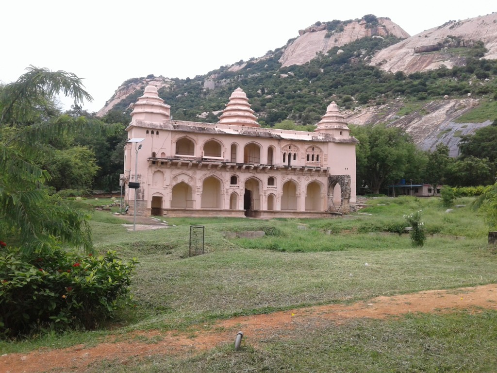 Hindu Temples of India: Chandragiri Fort – The Fort Complex