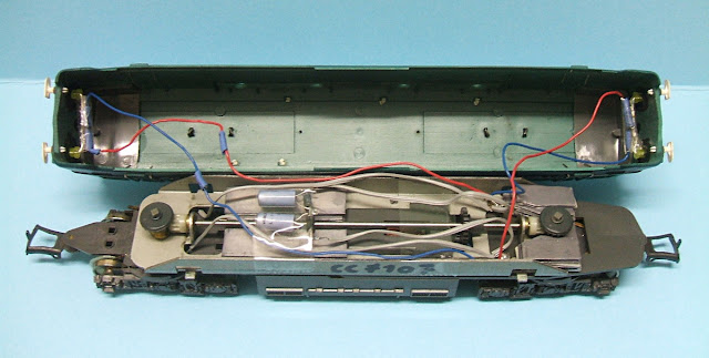 Le train d'olivier: Électronique/Électricité : Installons des leds dans ...