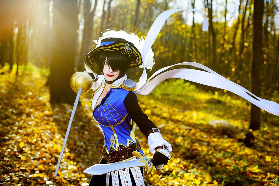 Elarte Cosplay: League of Legends - Fiora Cosplay (Royal Guard Skin)