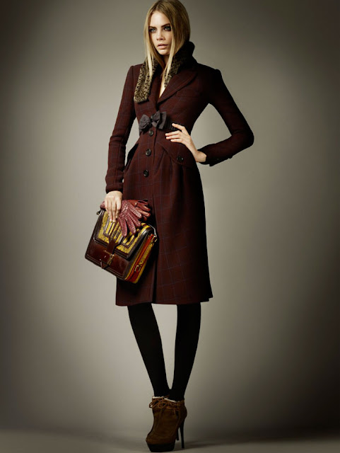 Smartologie: Burberry Pre-Fall 2012 Collection - Model: Cara Delevingne