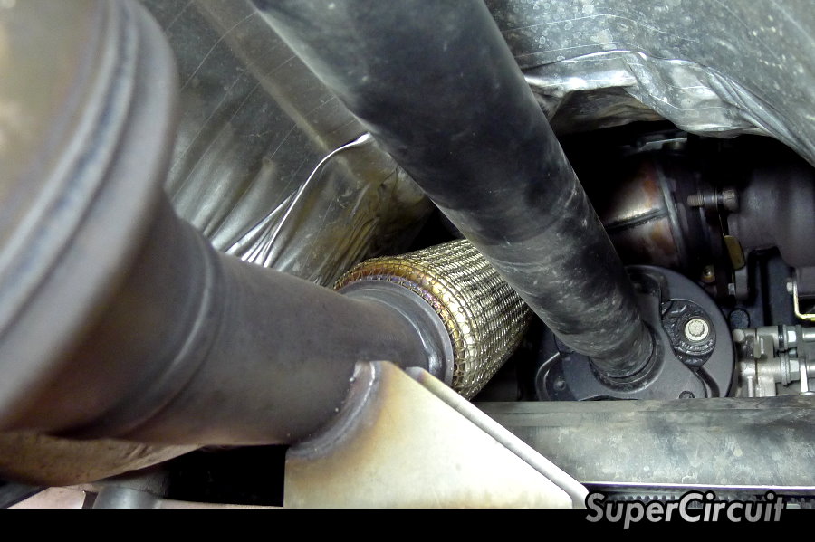 SUPERCIRCUIT Exhaust Pro Shop: VW Golf R Downpipe with 22PS extra horse ...