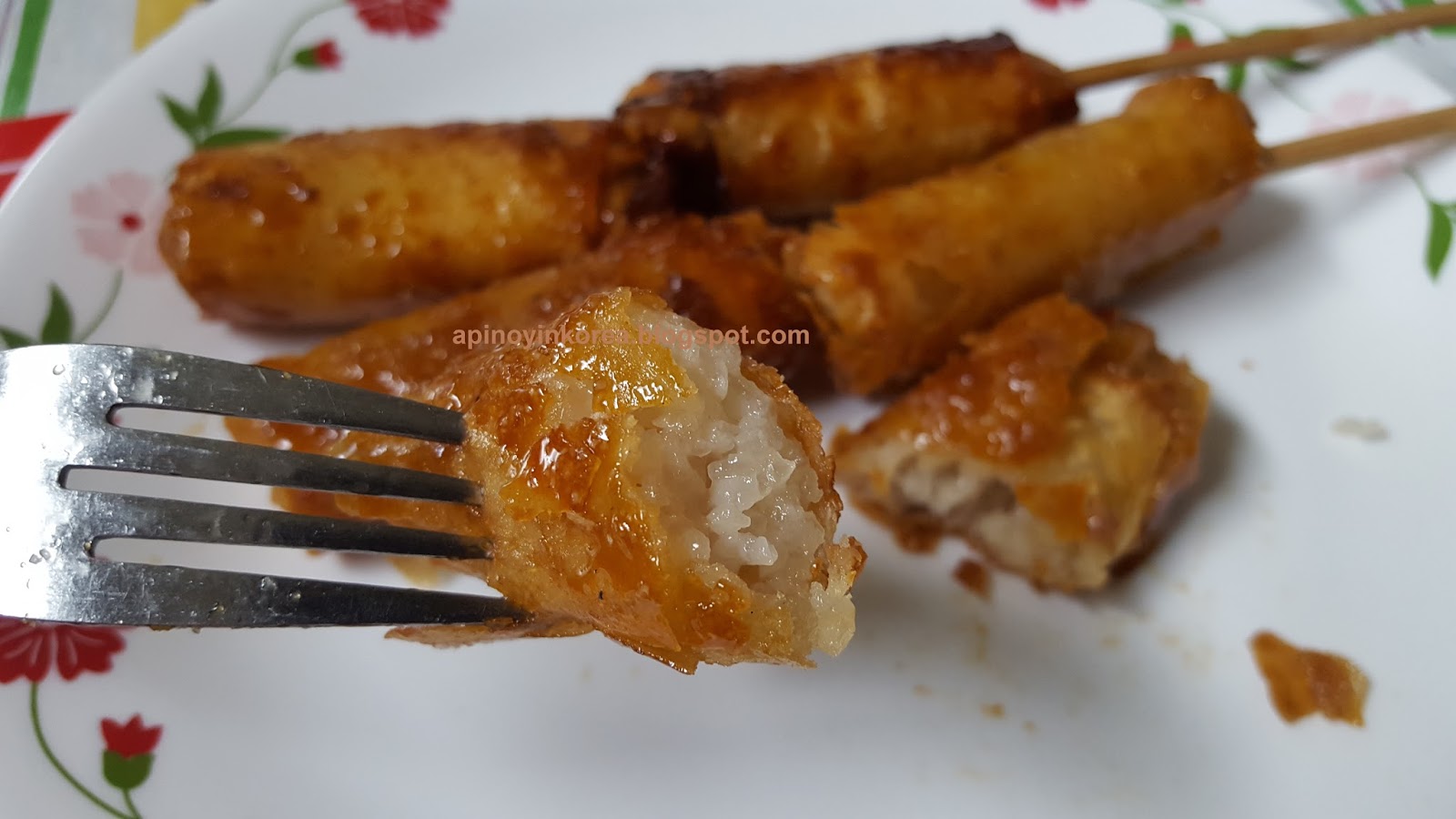 A Pinoy in Korea: Philippine Snacks: Pilit Nga Turon!
