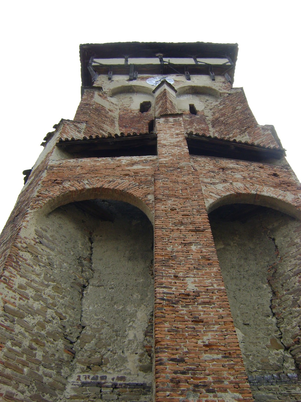 Ştiinţă pentru toţi: Biserica fortificată din Valea Viilor Jud. Sibiu