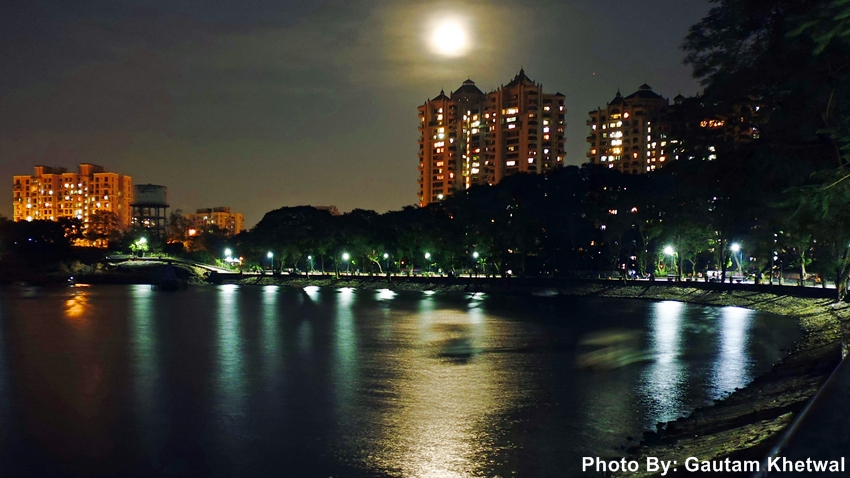 Thane - The Lake City: Moonlight Night in Upvan Lake