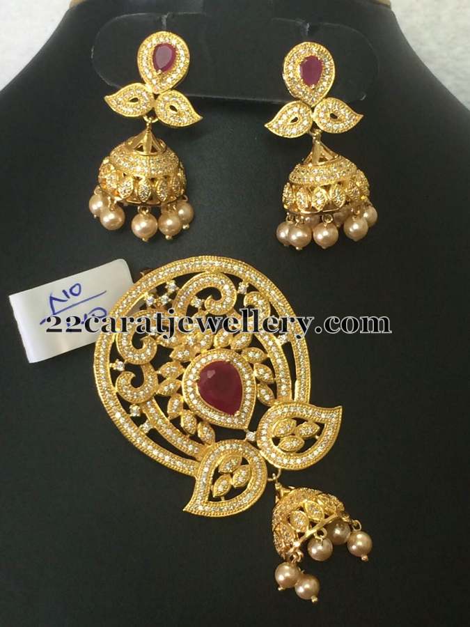 Gold Pendants in Imitation Now - Jewellery Designs