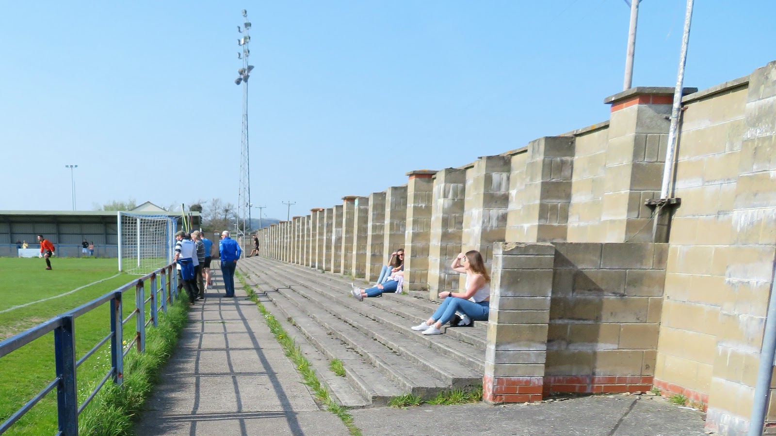 The Wycombe Wanderer: Clevedon Town - The Hand Stadium