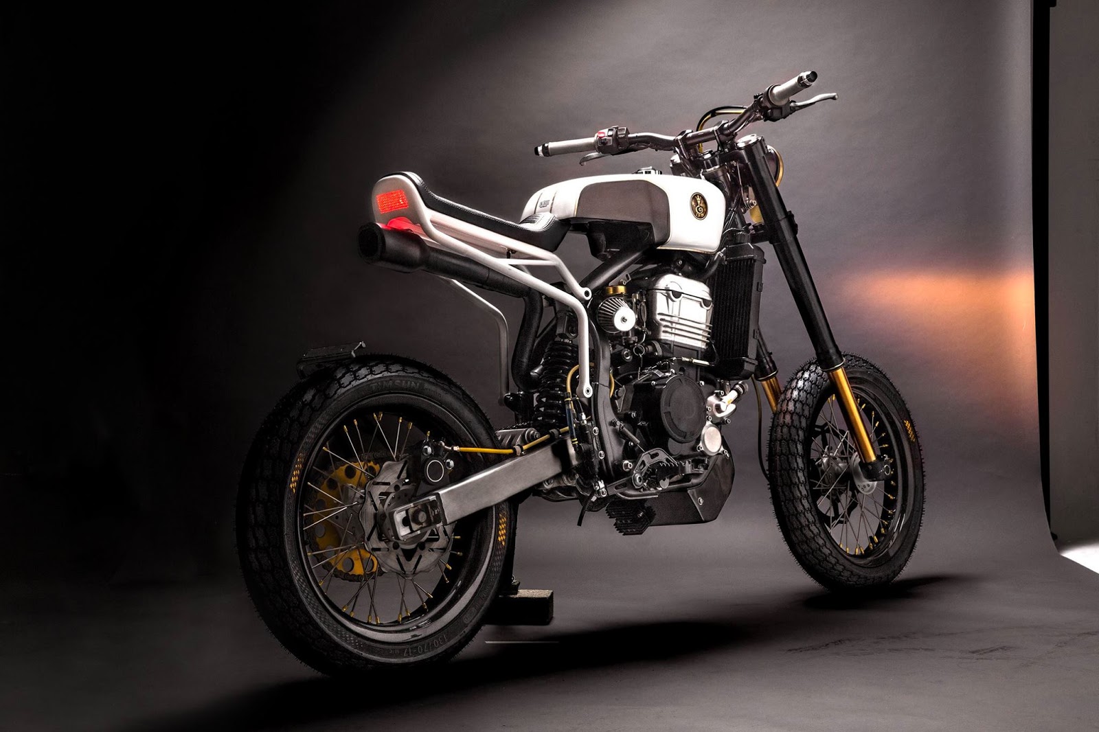 SM250 custom | Impossible Project Motors - RocketGarage - Cafe Racer ...