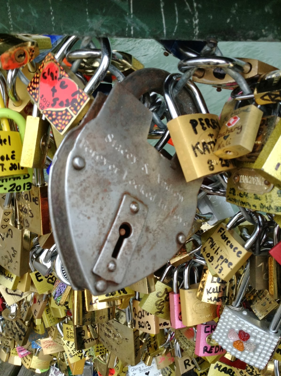 Lisa Mende Design: "The Love Lock Bridges" in Paris