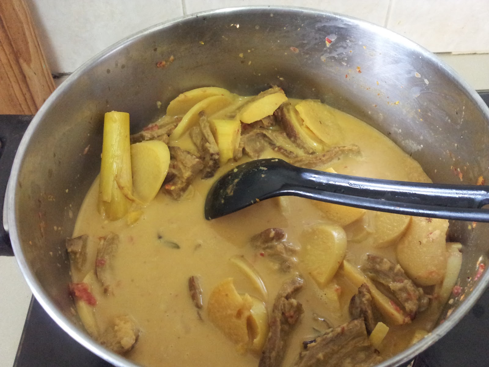 Masak Lemak Cili Api Daging Salai rebung