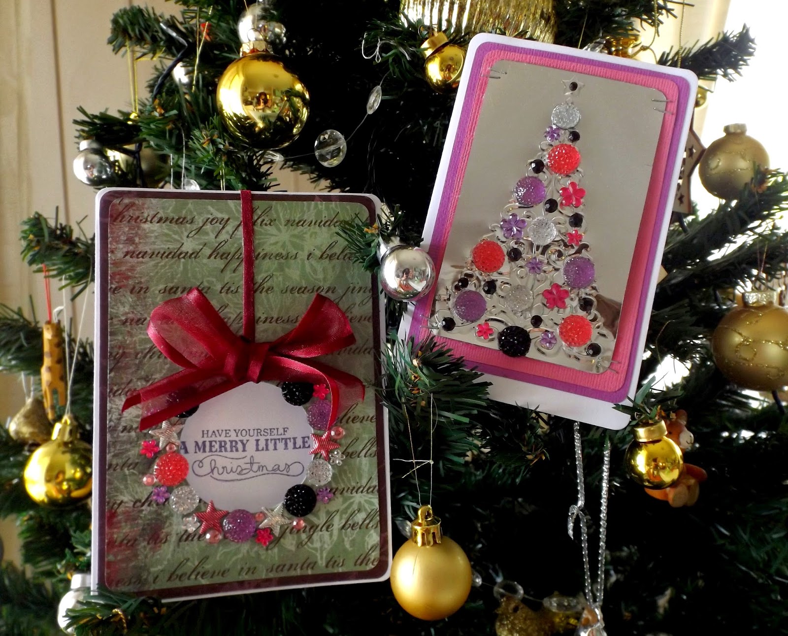 Colourblast!: Christmas cards with rhinestone dots