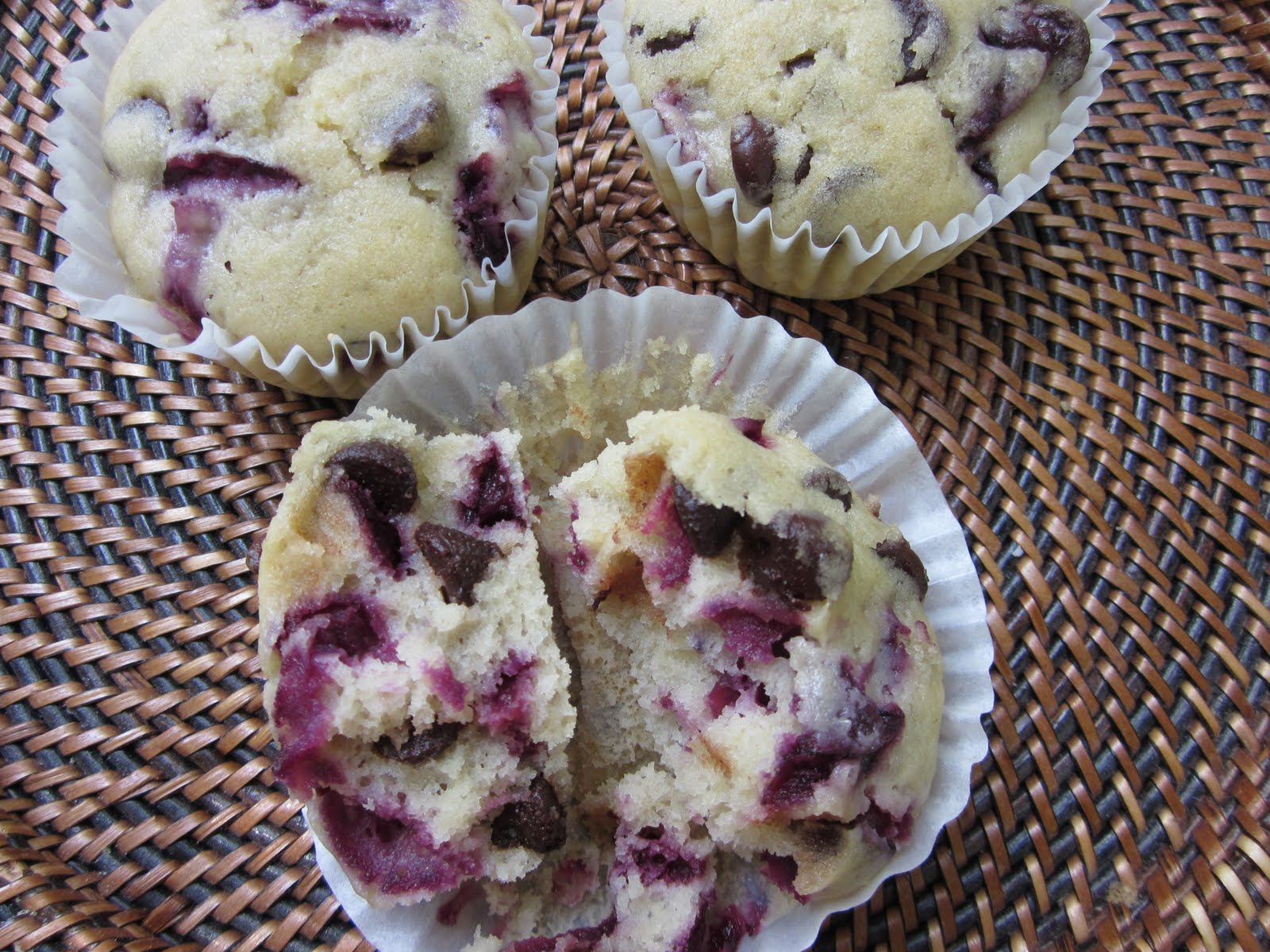 4 the love of feasting: Chocolate Chip Cherry Muffins