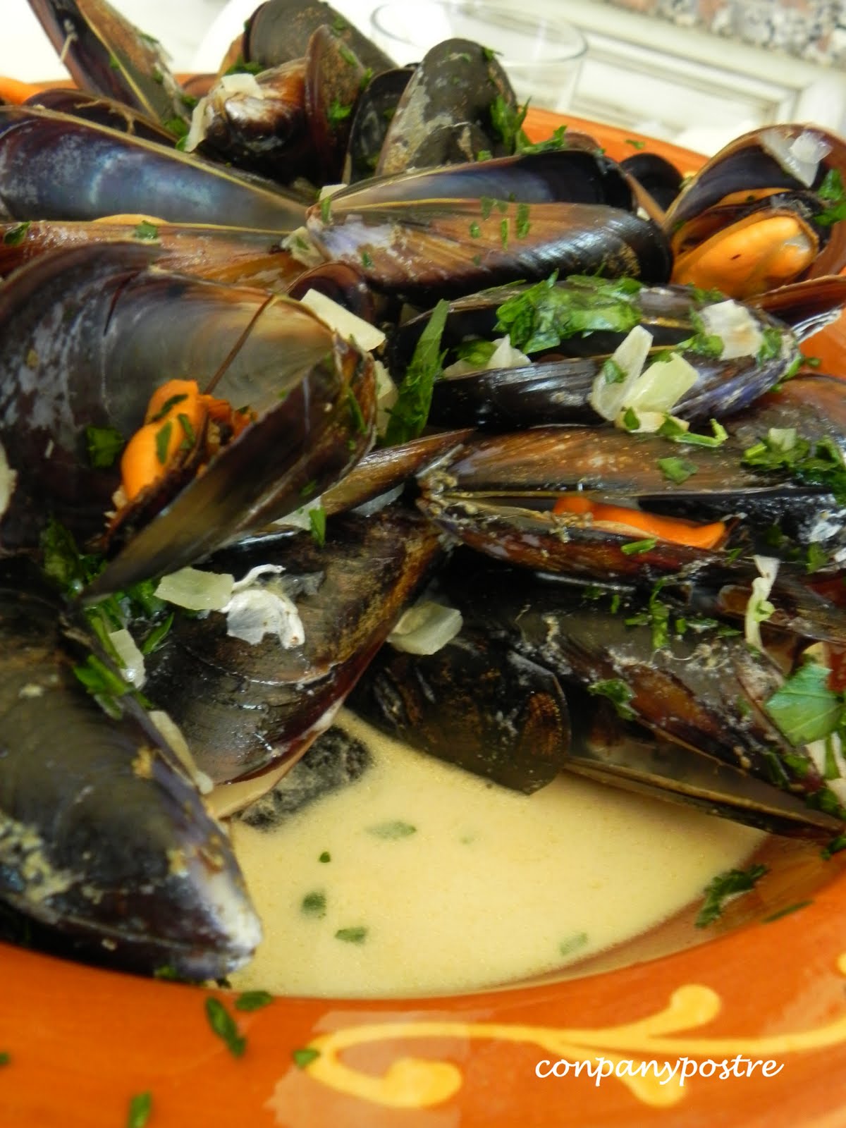 Con pan y postre: Mejillones a la marinera, receta francesa