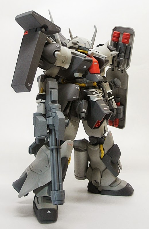 1/144 Zaku III Custom - Customized Build