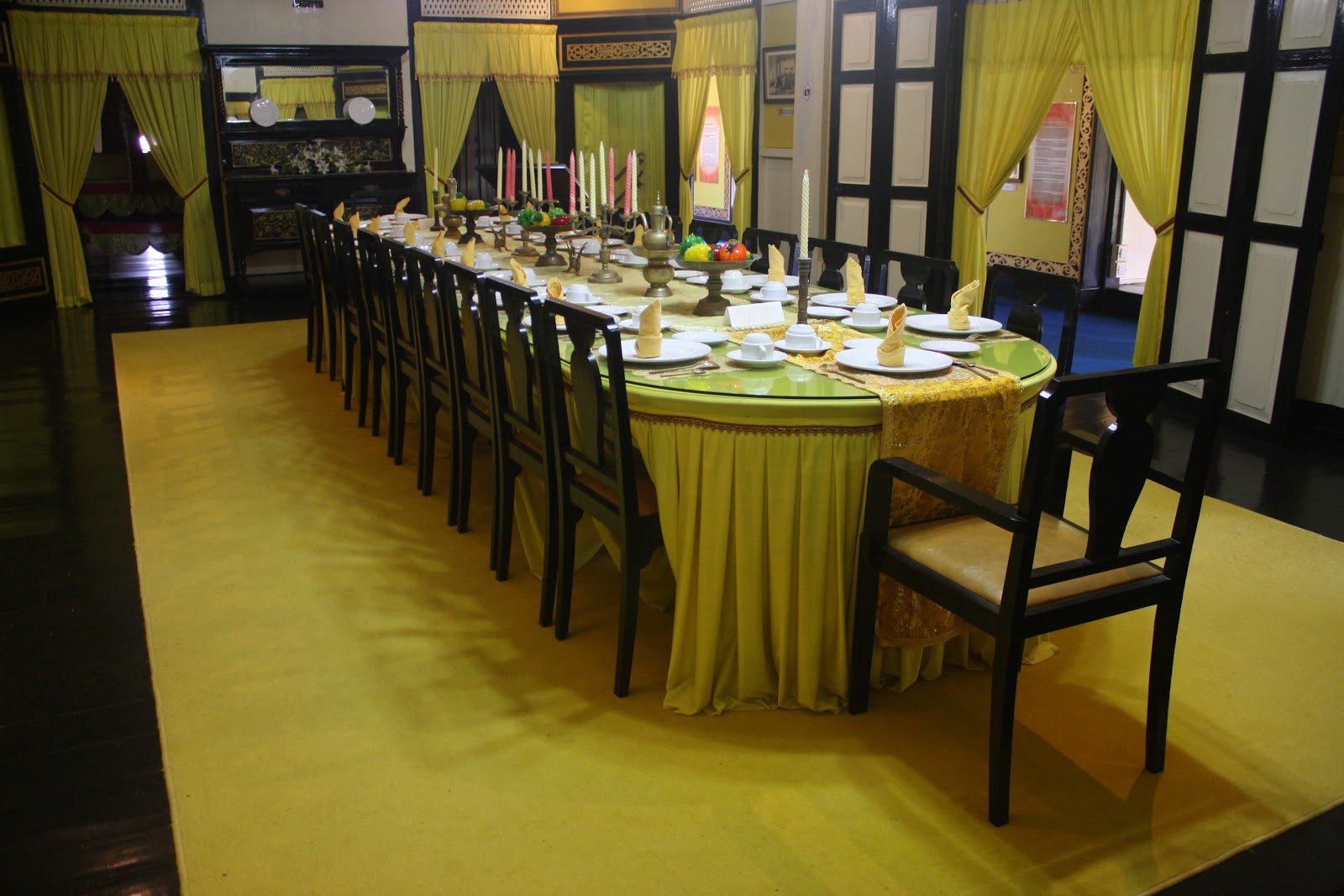 jalanjalan: Istana Lama Seri Menanti, Negeri Sembilan