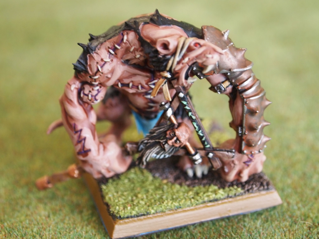 The Chattering Horde: How to Paint Skaven Rat Ogres (Island of Blood).