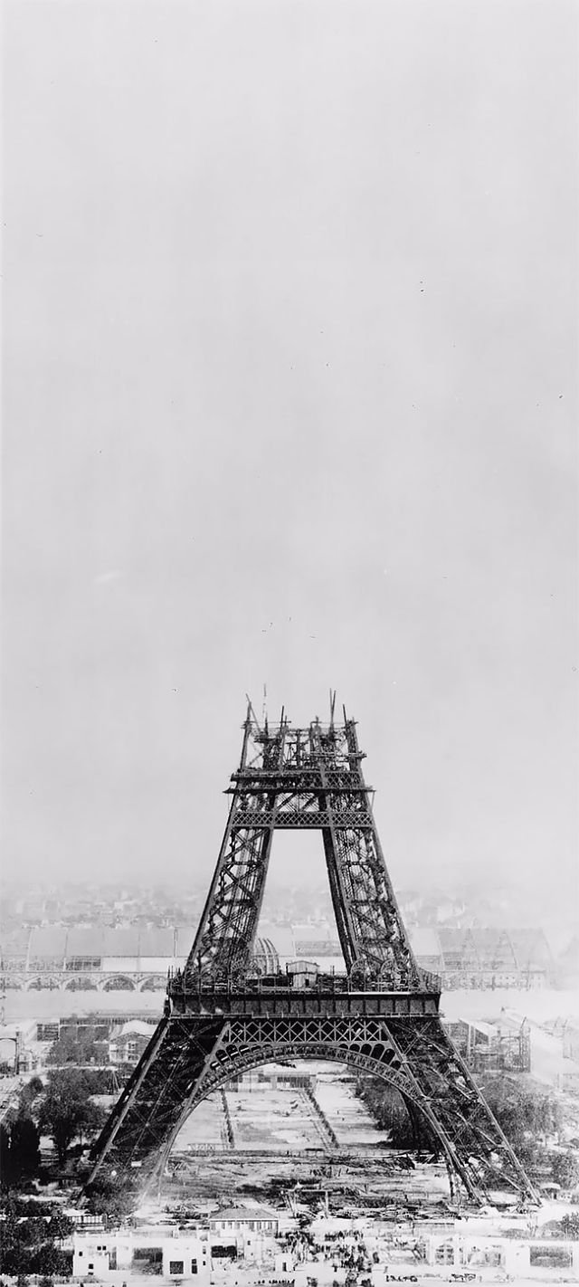 Eiffel Tower Under Construction: Amazing Historical Photos Show the ...