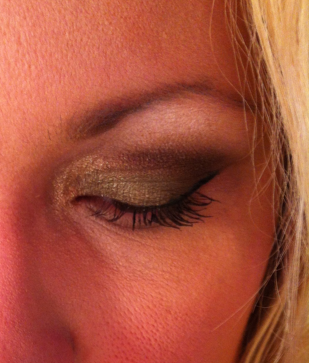 Fashion Maven... Mommy: Fall in Love with Smart Bomb Cosmetics!