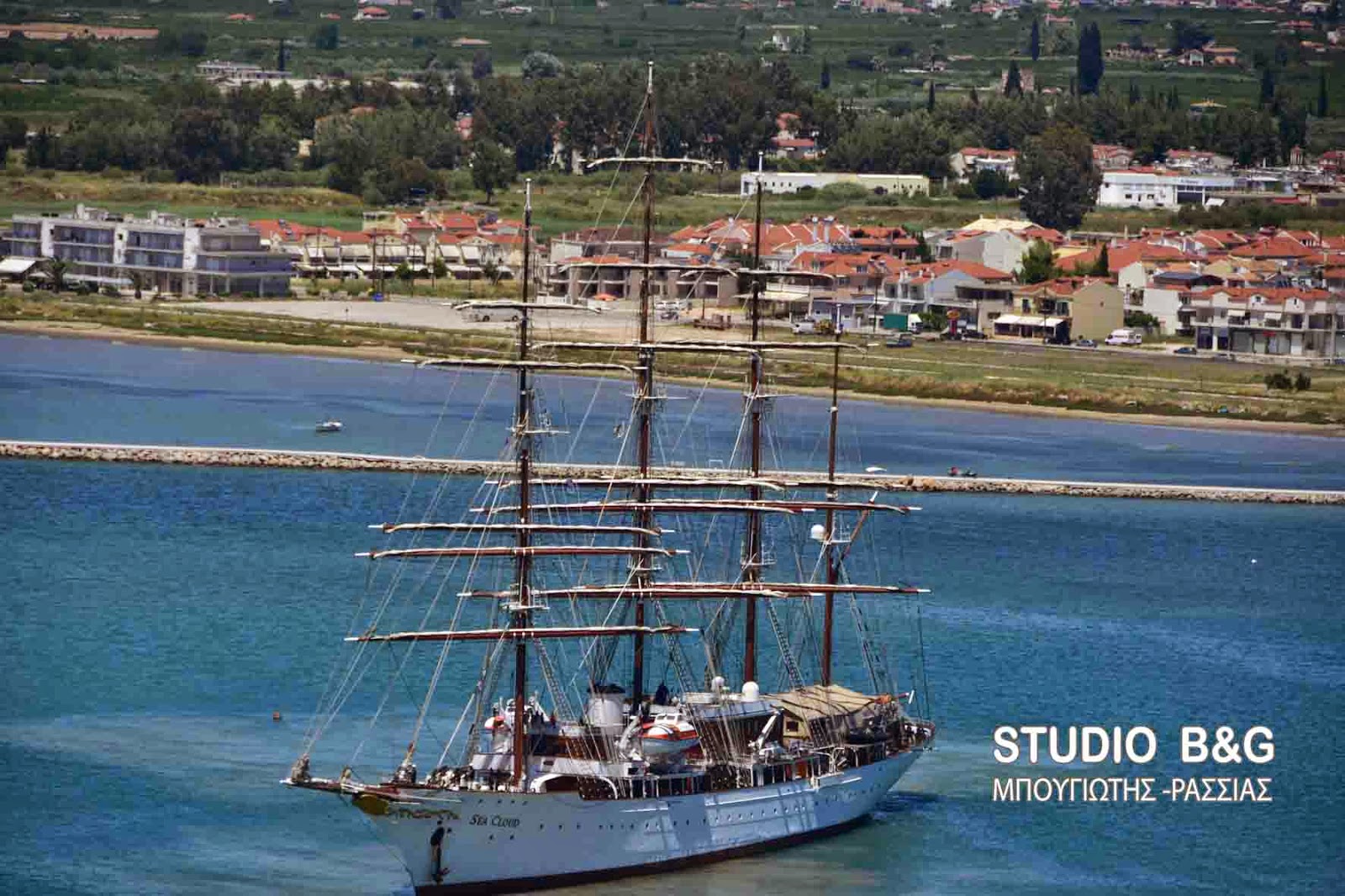 Φωτογραφία: ΤΟ ΙΣΤΙΟΦΟΡΟ SEA CLOUD ΣΤΟ ΝΑΥΠΛΙΟ, ΠΑΝΕΜΟΡΦΕΣ ΦΩΤΟΓΡΑΦΙΕΣ.