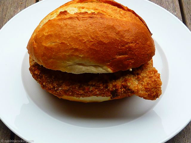 eatdrinkcooking: Wiener Schnitzel ohne Mehl oder Schnitzel-Semmel