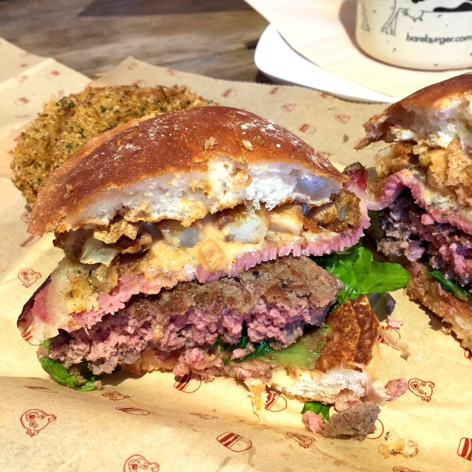 BAREBURGER JAPAN: Organic American Gourmet Burgers