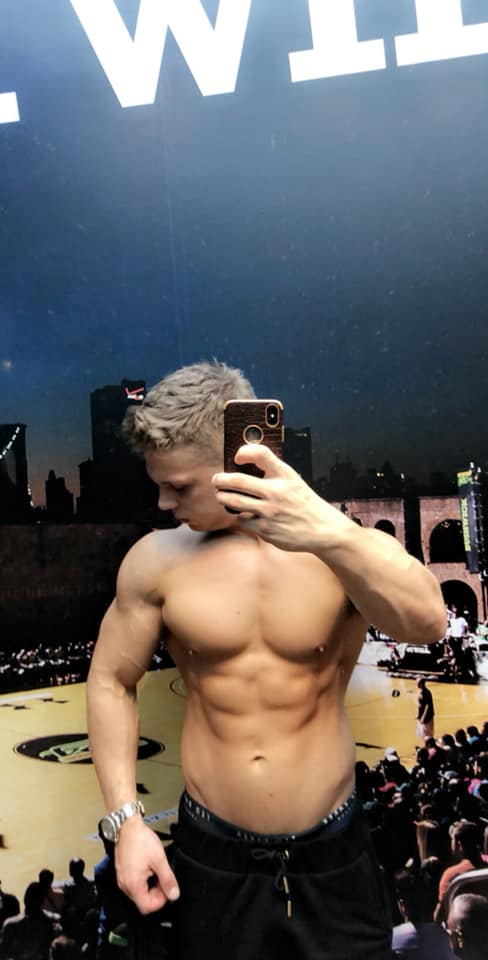 the beauty of male muscle: June 2019